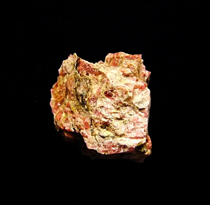 RHODONITE RAW CRYSTAL SPECIMEN. SP12747
