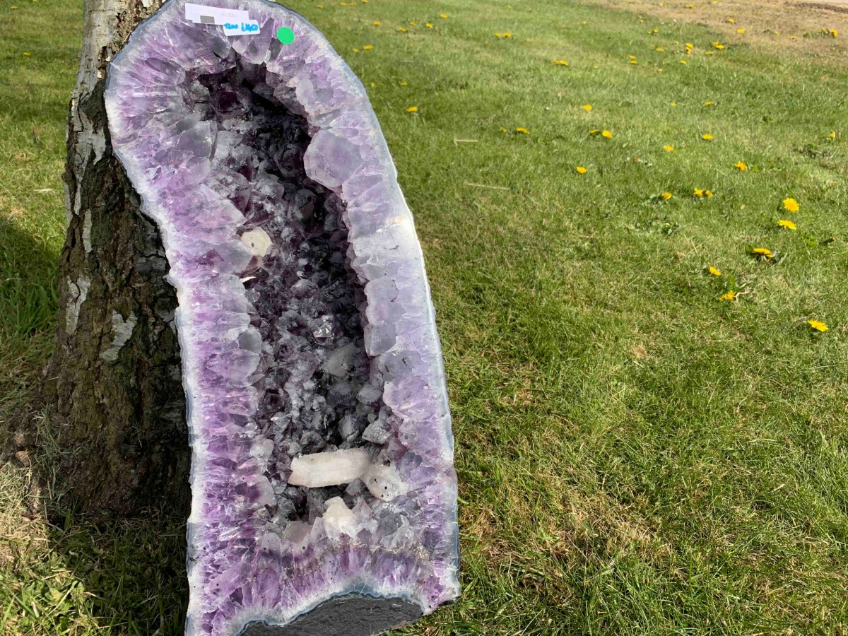 AMETHYST CAVE SPECIMEN with sparkling calcite sp13451