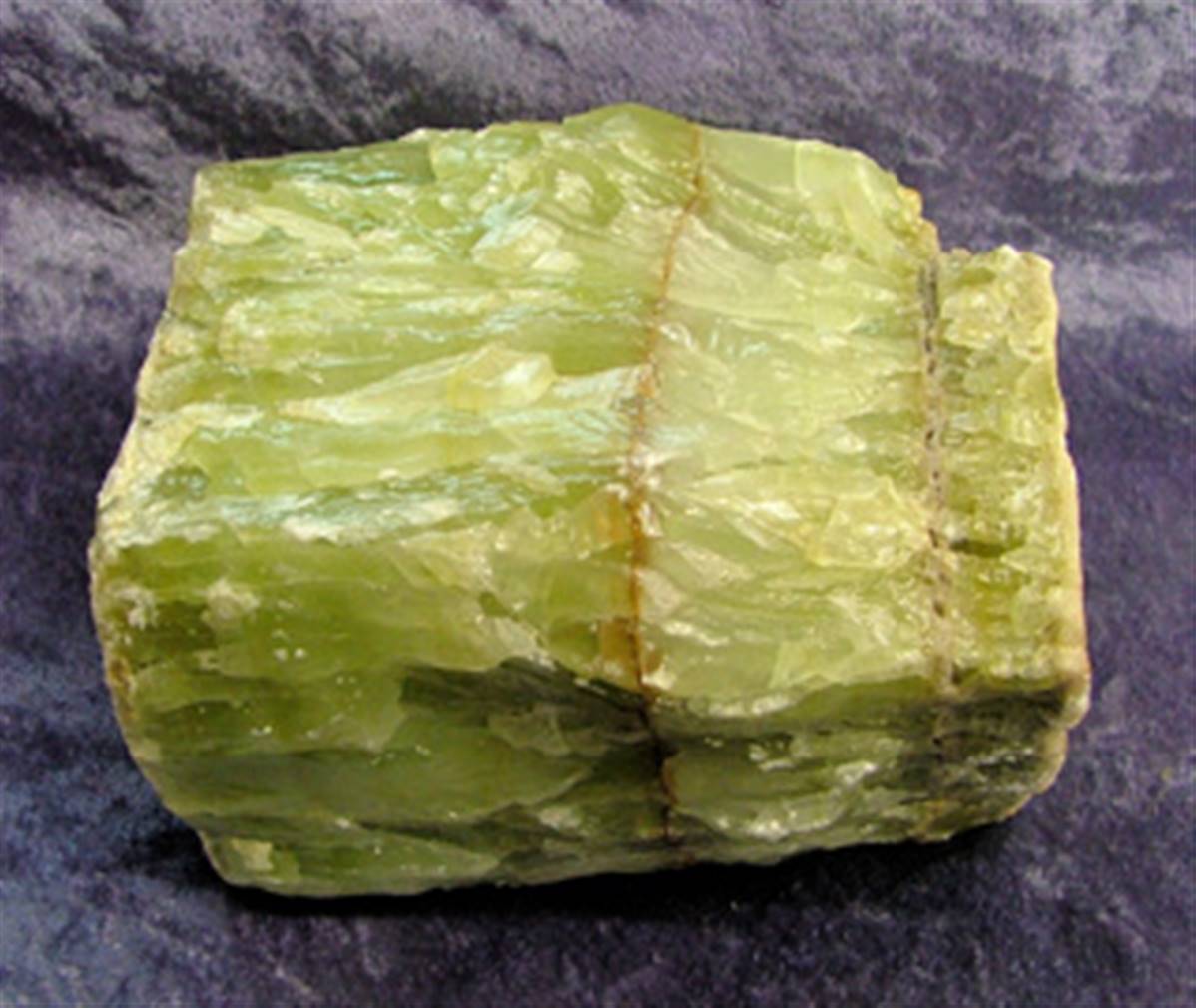 GREEN CALCITE ROUGH NODULE SPECIMEN (MEXICO). SP4525