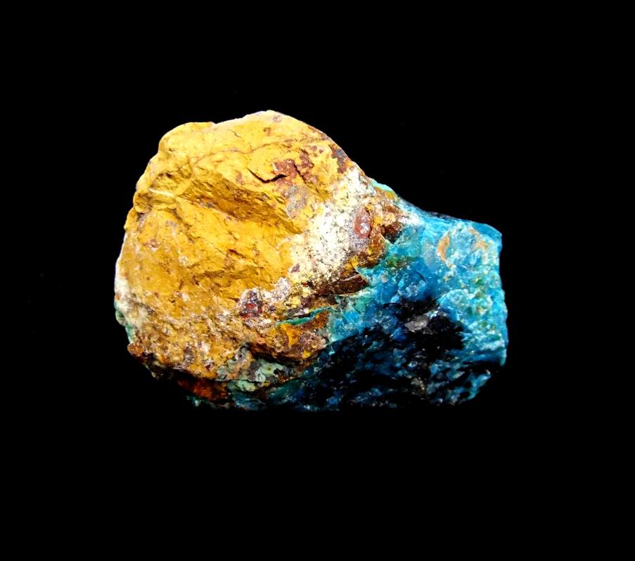 CHRYSOCOLLA WIH CUPRITE RAW CRYSTAL SPECIMEN. SP12293