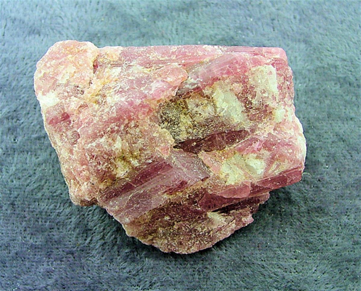 RUBELLITE ROUGH CRYSTAL SPECIMEN. SP7877