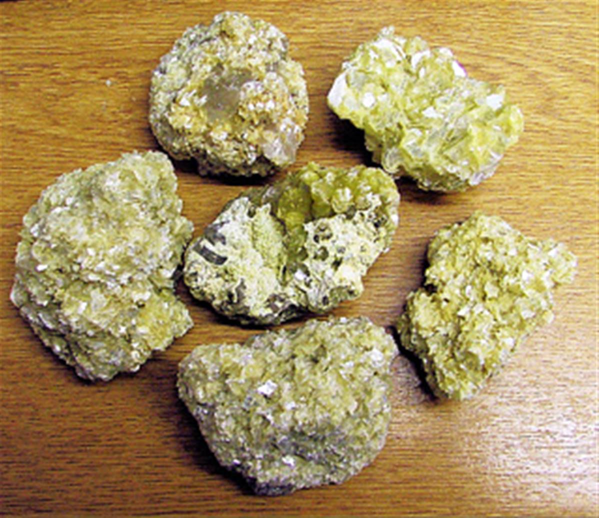 MUSCOVITE MICA CLUSTER SPECIMENS. SPR5031