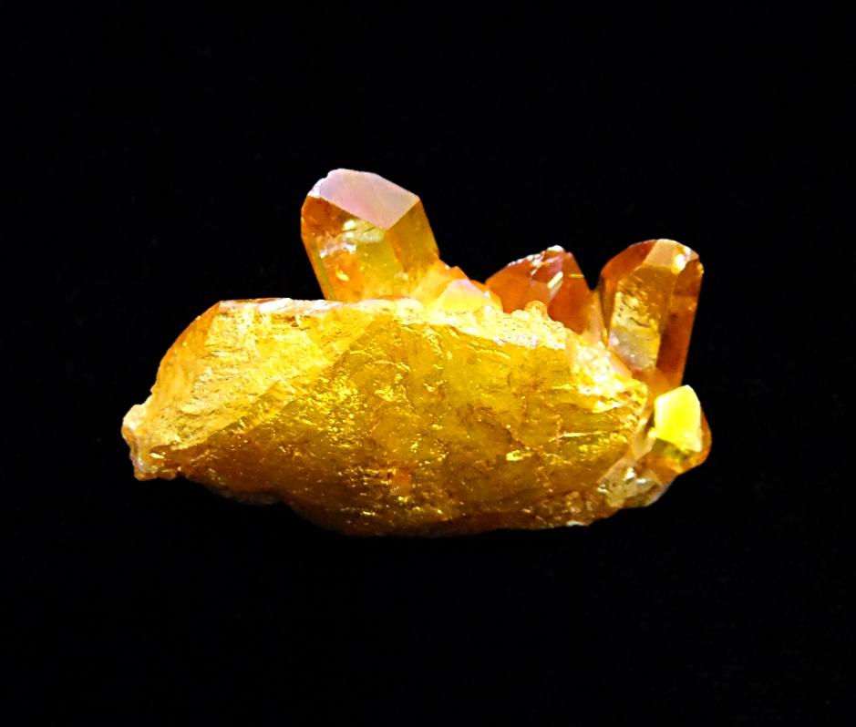 SUNSHINE AURA QUARTZ CRYSTAL SPECIMEN. SP12001