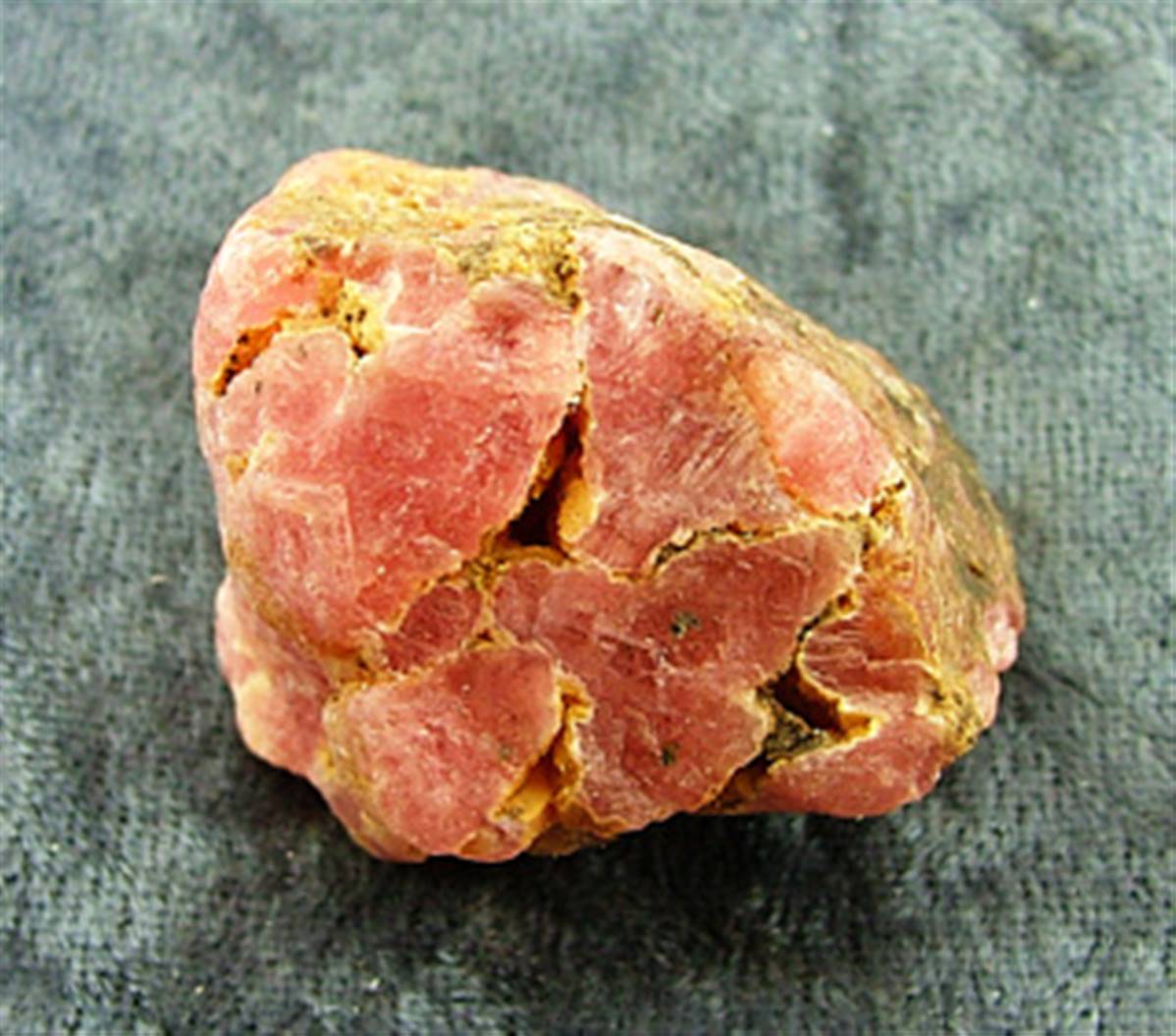RHODOCHROSITE ROUGH CRYSTAL SPECIMEN. SP5080